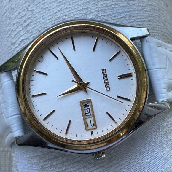 Seiko | Accessories | Vintage Seiko Men Wristwatch Quartz Analog Dateday Calendar White Band ...